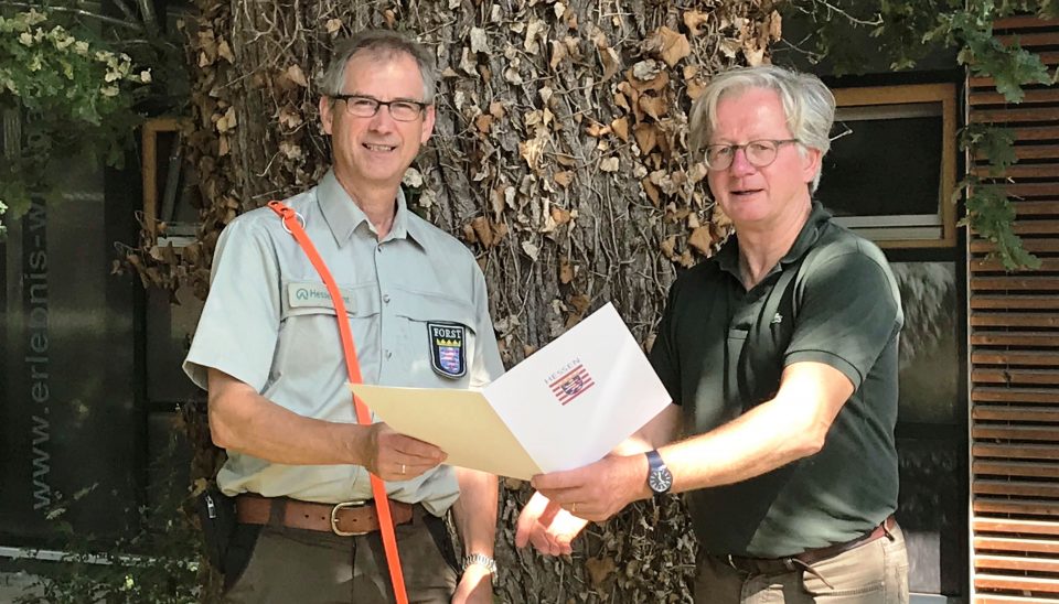 Unermüdlich für den Wald im Einsatz: Förster Michael Heilmann feiert 40 ...
