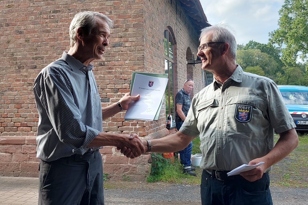 Nach 38 Jahren Dienst im Forstamt Hanau-Wolfgang Forstamtmann Michael ...